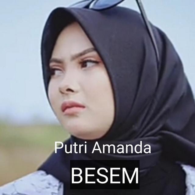 Amanda Dea's Instagram, Twitter & Facebook on IDCrawl