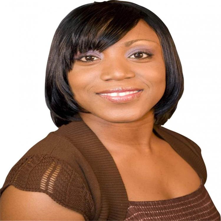 Lisa Grant's Instagram, Twitter & Facebook on IDCrawl