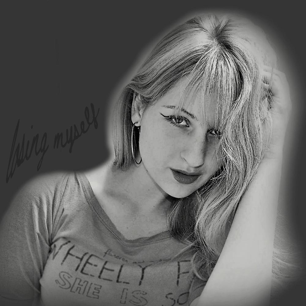 Lisa Marrow's Instagram, Twitter & Facebook on IDCrawl